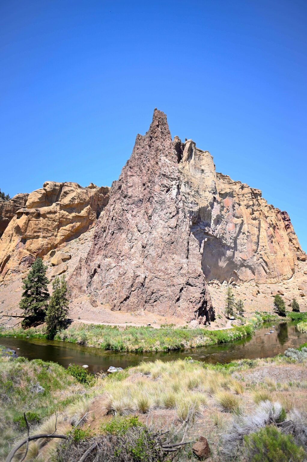 Bend, Oregon Travel Guide: Best Things to Do & Where to Eat/Drink ...