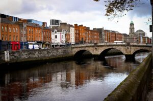One-Week Ireland Itinerary for First-Timers (Based in Dublin with Day ...